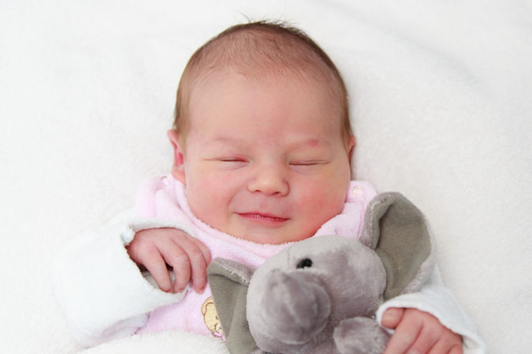 Mia Sophie Rathgeb – Die Babyfotografin